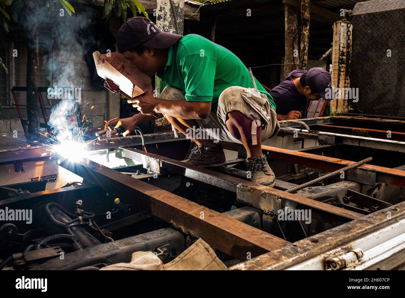 Back weld hi-res stock photography and images - Alamy