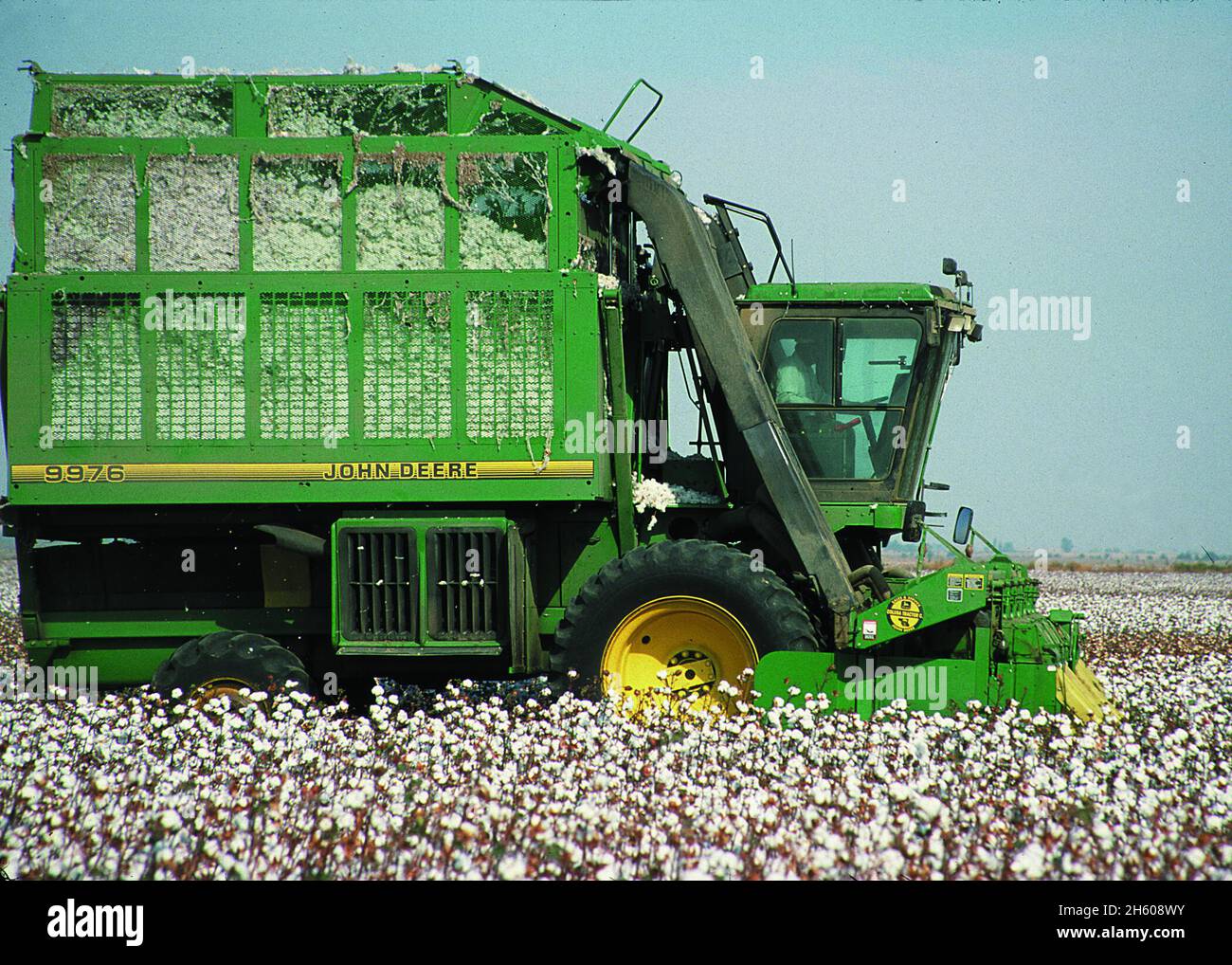 John deere 9976 cotton picker harvester hi-res stock photography and ...
