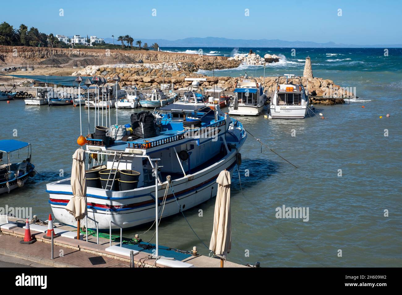 Quayside pernera hi-res stock photography and images - Alamy
