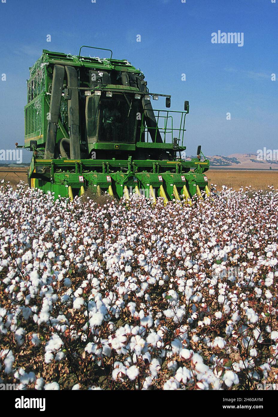 John deere cotton harvester hi-res stock photography and images - Alamy