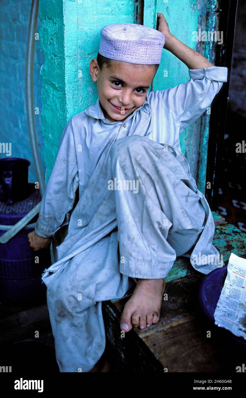 Pakistan, Khyber Pakhtunkhwa, Peshawar, Young Pathan boy Stock Photo ...