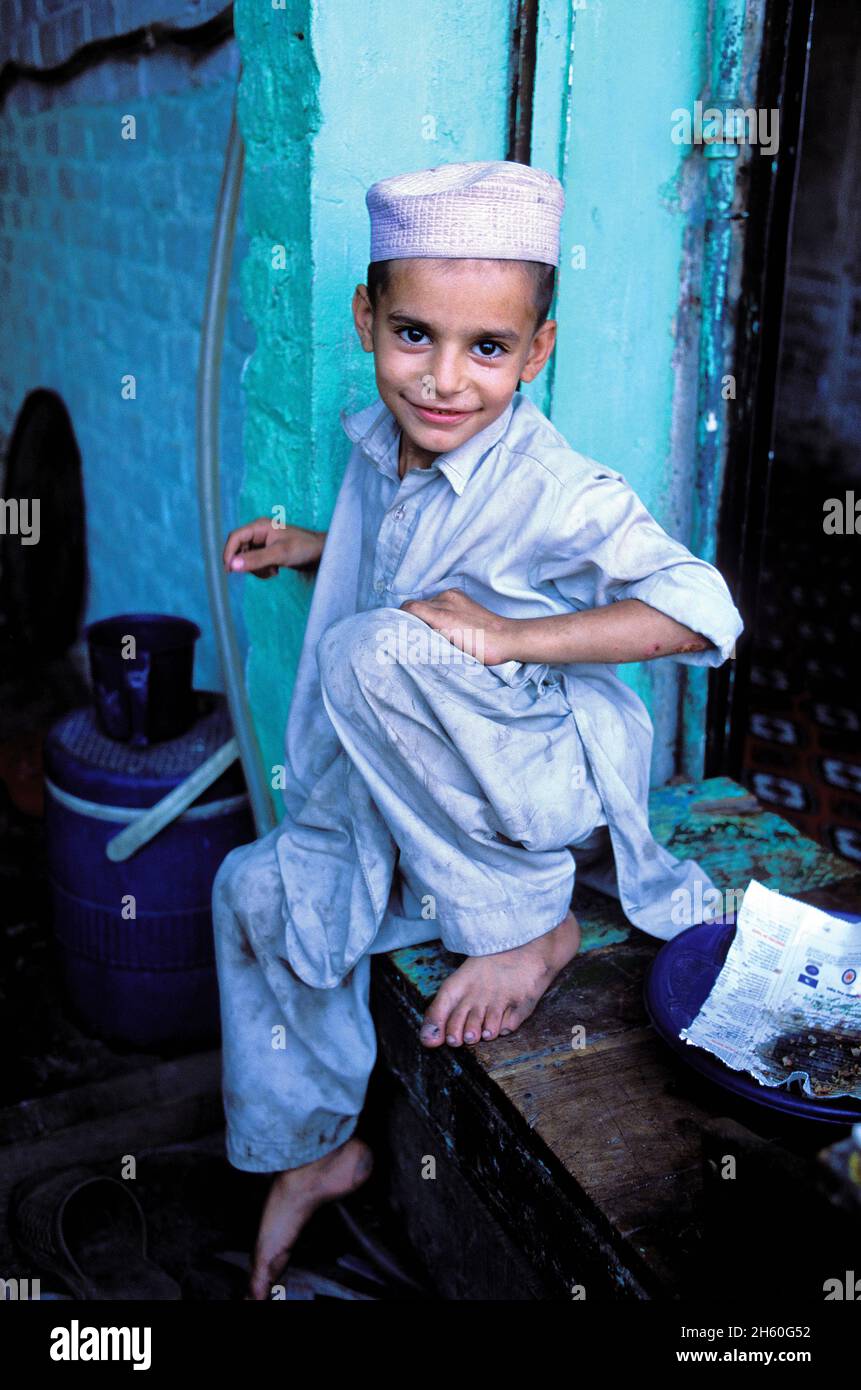 Pakistan, Khyber Pakhtunkhwa, Peshawar, Young Pathan boy Stock Photo ...