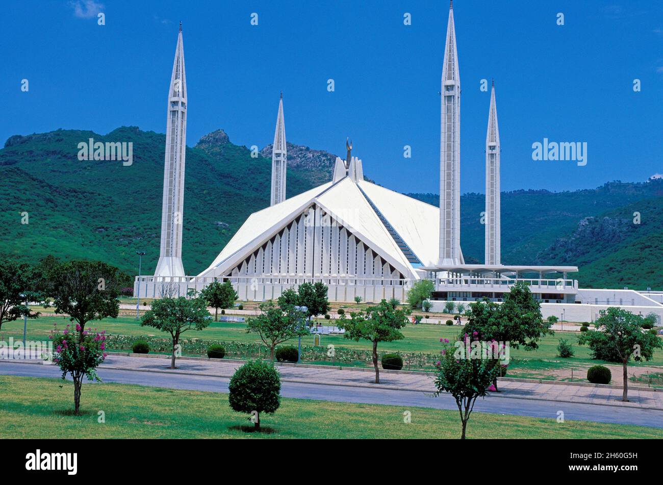 Pakistan. Province of Punjab. Islamabad. Shah Faiçal mosque Stock Photo ...