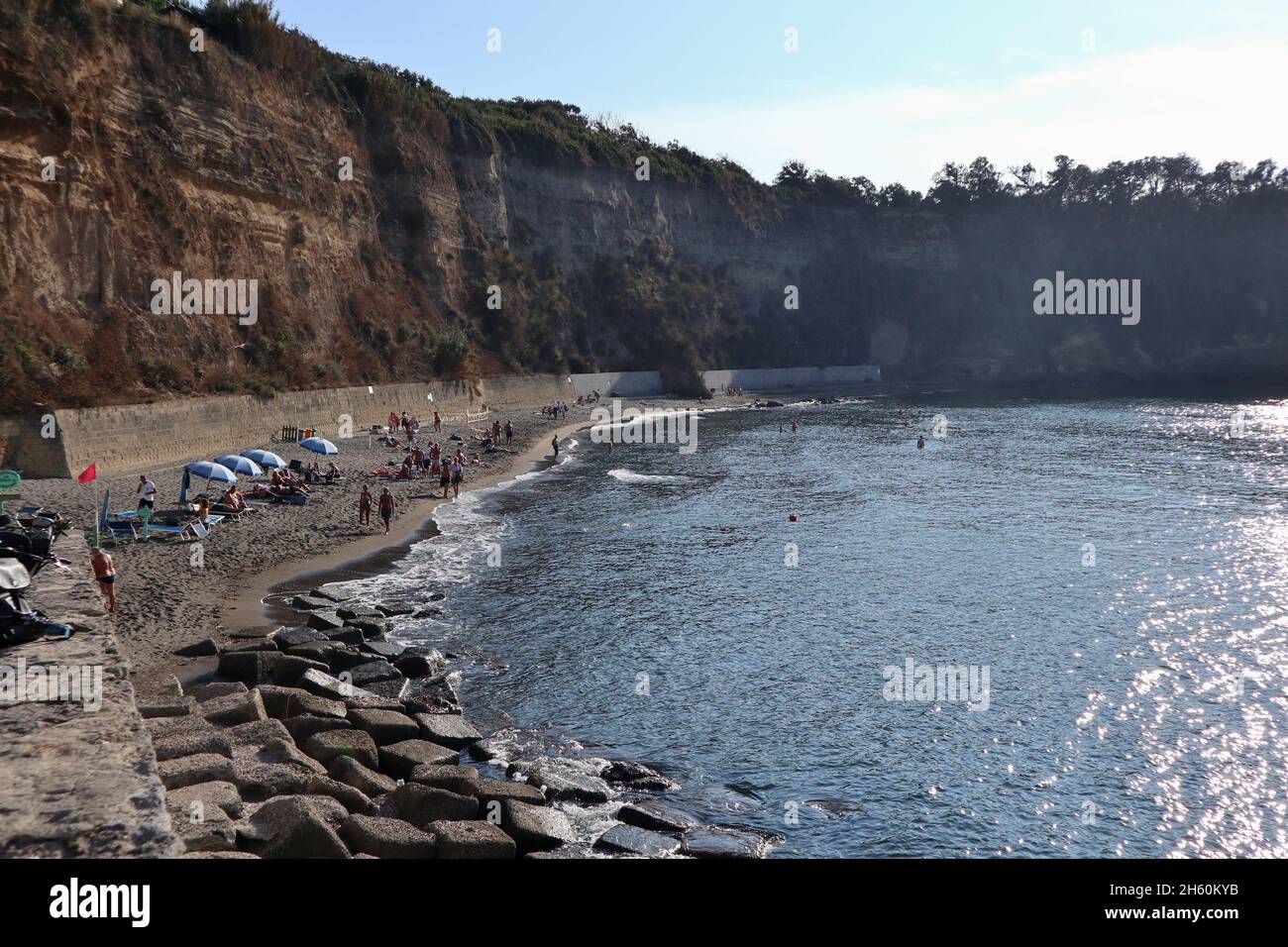 Procida – Spiaggia del Pozzo Vecchio o Spiaggia del Postino Stock Photo ...