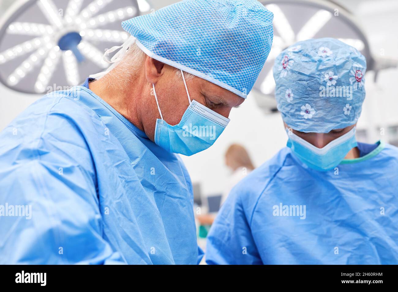 Trauma team hi-res stock photography and images - Alamy