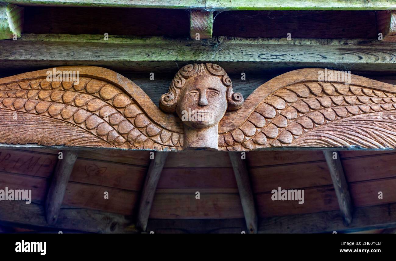 Angel’s Wings shelter on the South West Coast Path between Clovelly and ...