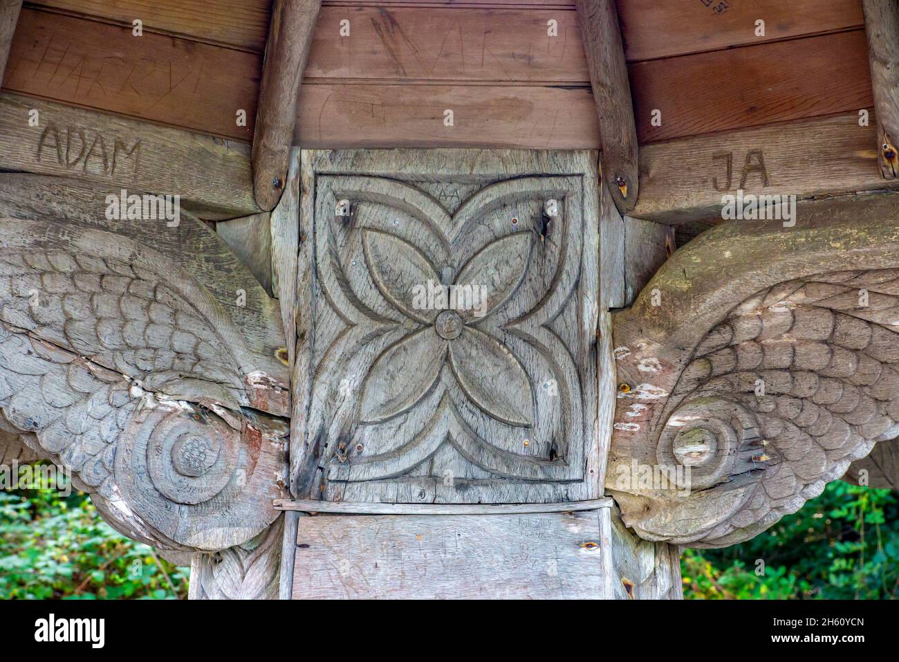 Angel’s Wings shelter on the South West Coast Path between Clovelly and ...