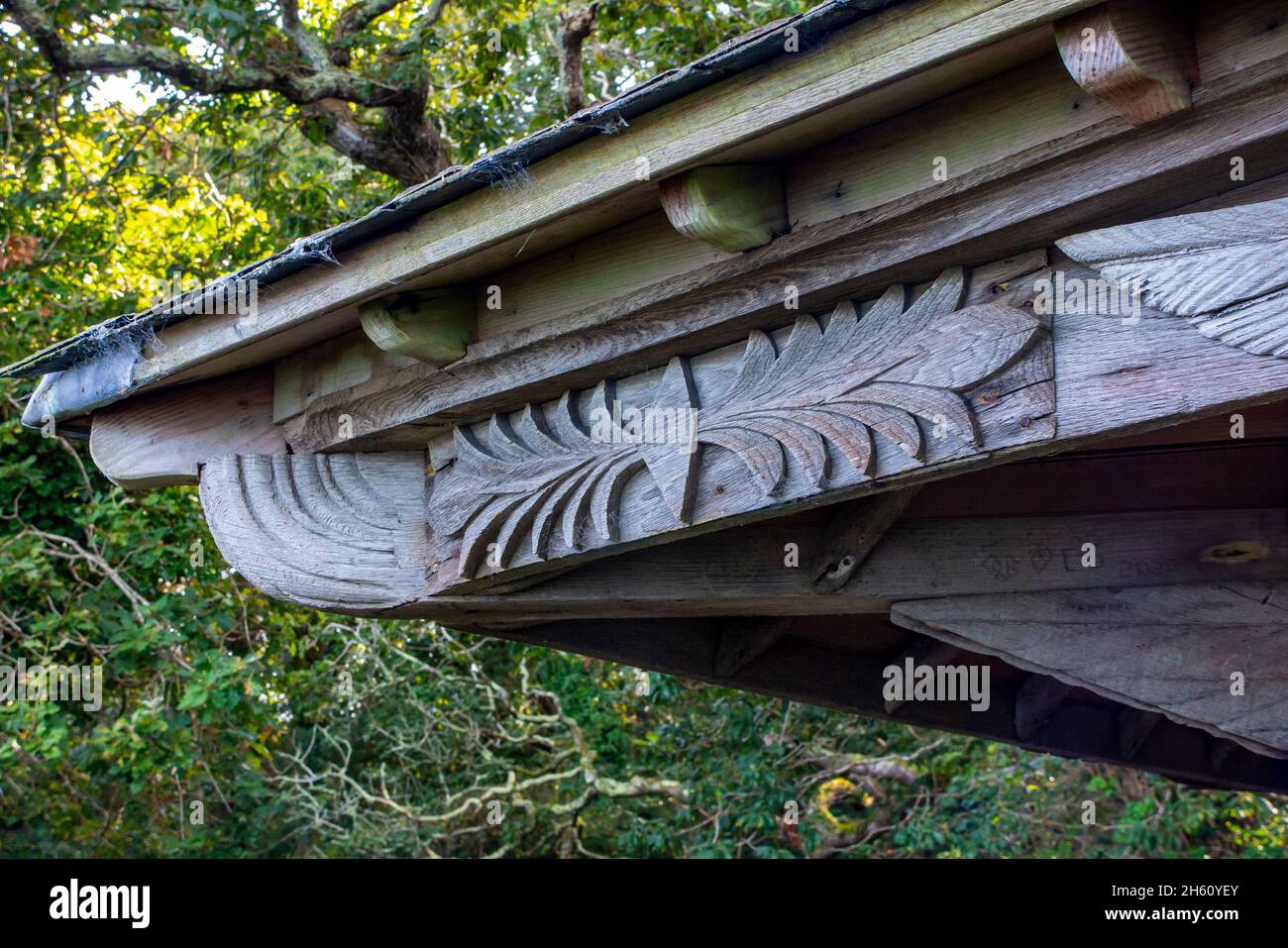 Angel’s Wings shelter on the South West Coast Path between Clovelly and ...