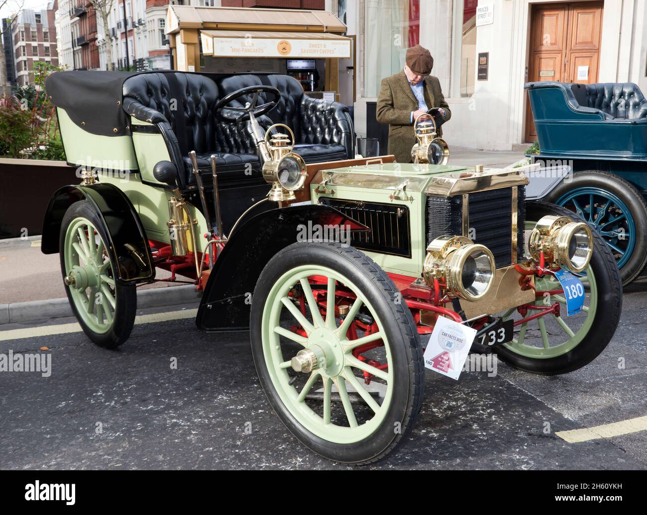 Peerless motor car company hi-res stock photography and images - Alamy
