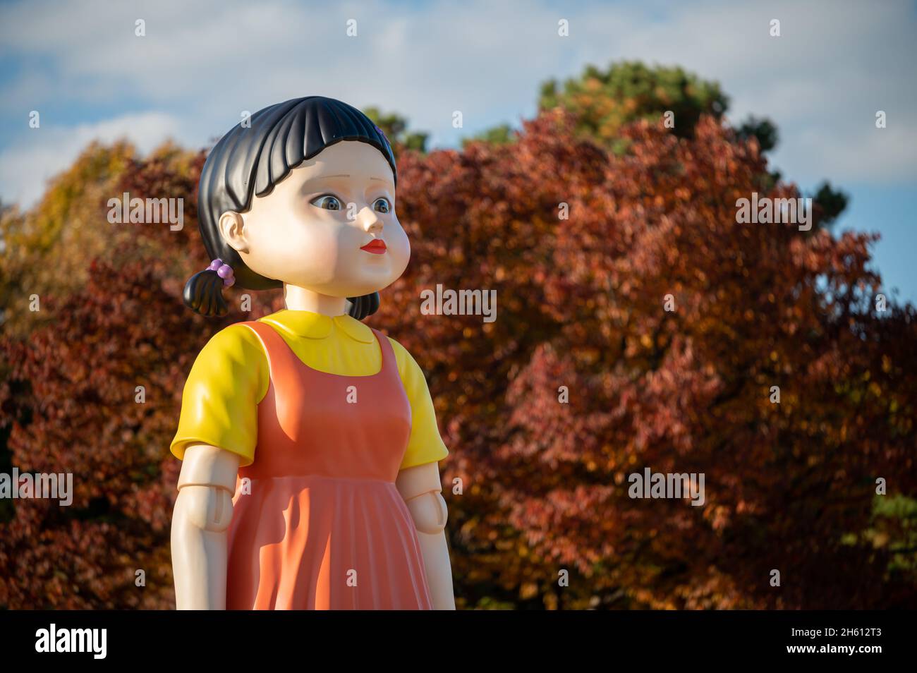 Seoul, South Korea - November 2021: The giant doll from Netflix ...