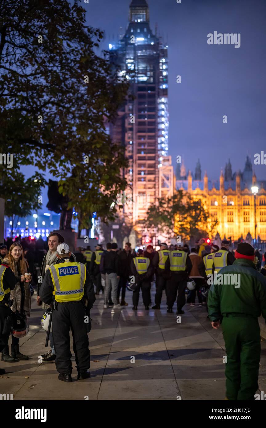 LONDON - NOVEMBER 1, 2021: A line of Police officers in Parliament ...