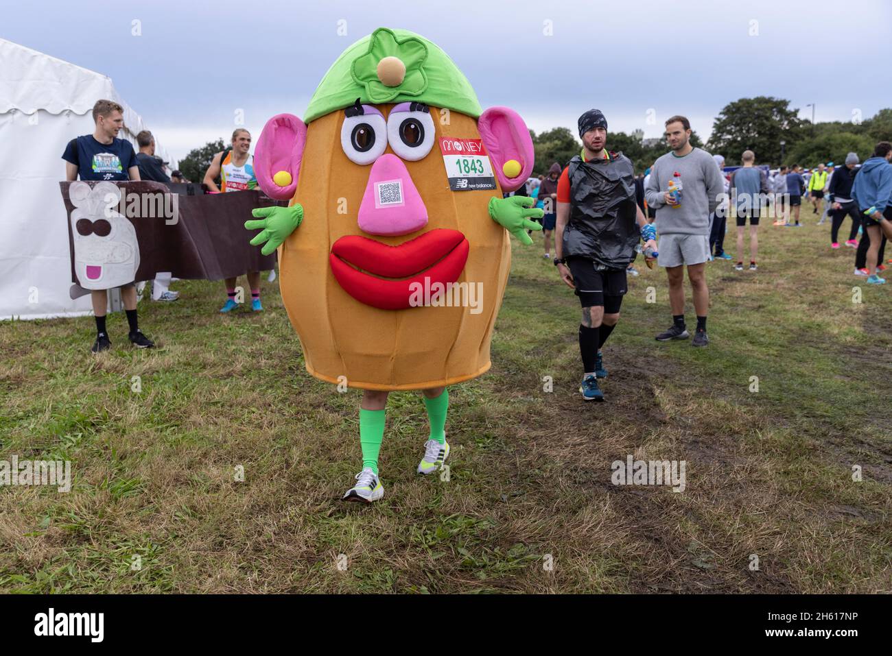 Fancy dress runners in various costumes ahead of the 2021 London ...