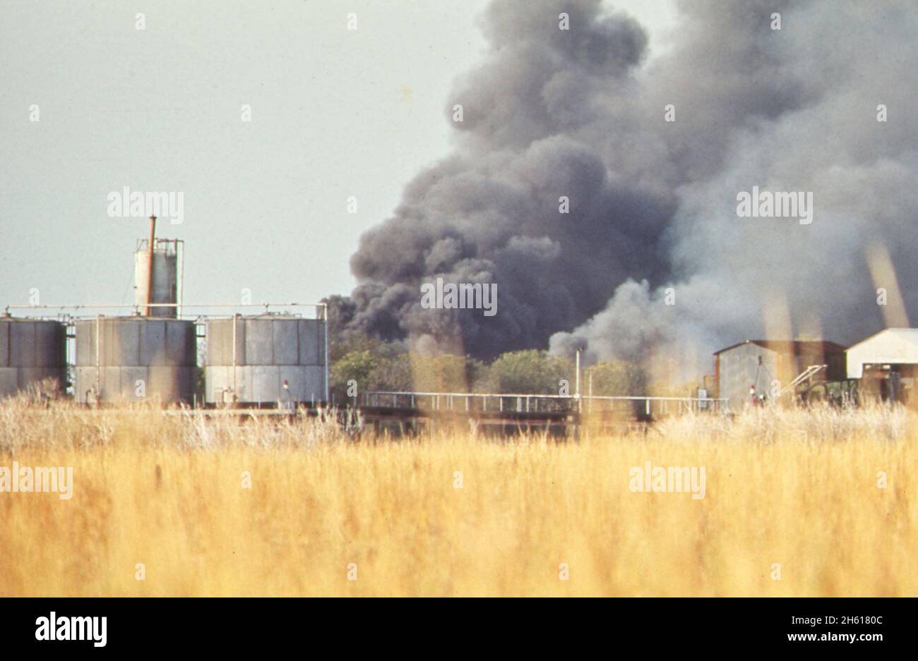 Natural gas installation burns hi-res stock photography and images - Alamy