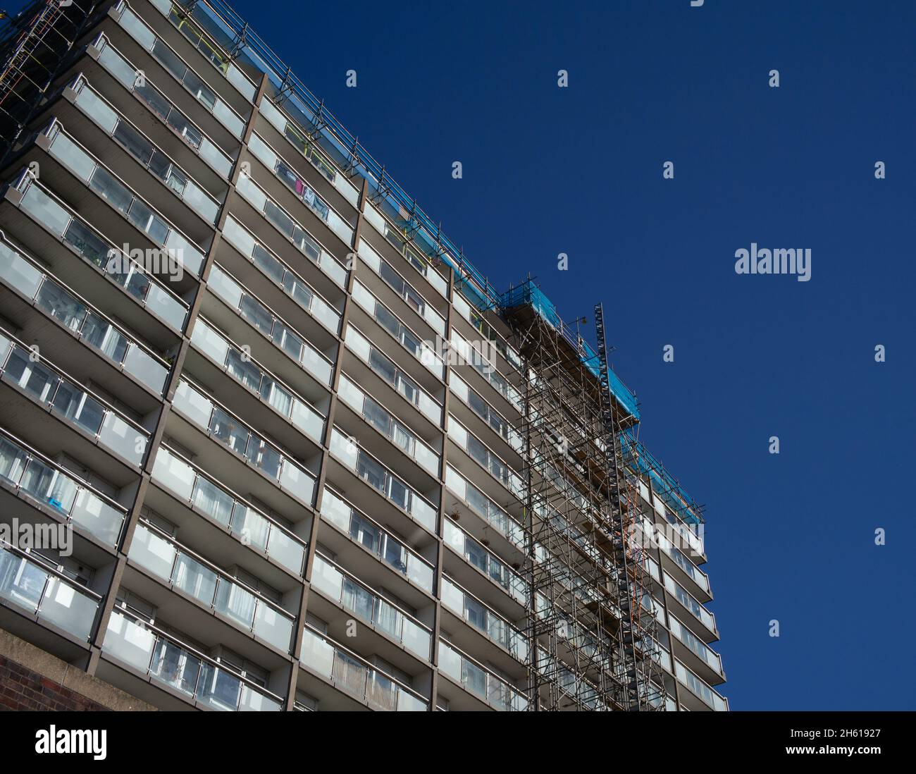 High Rise Scaffold High Resolution Stock Photography and Images - Alamy