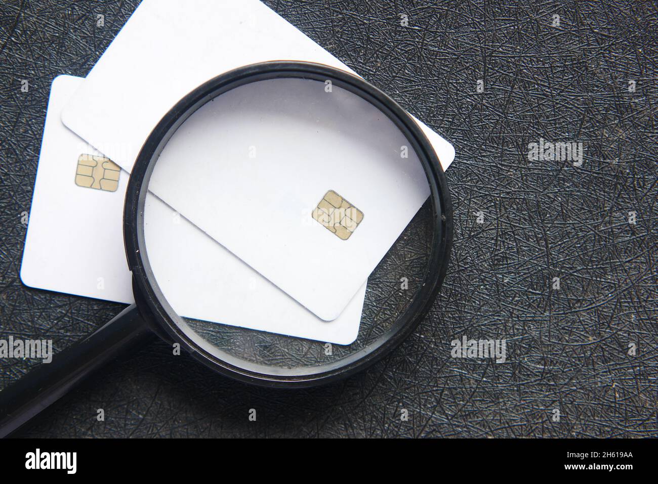 Magnifying glass internet hi-res stock photography and images - Alamy