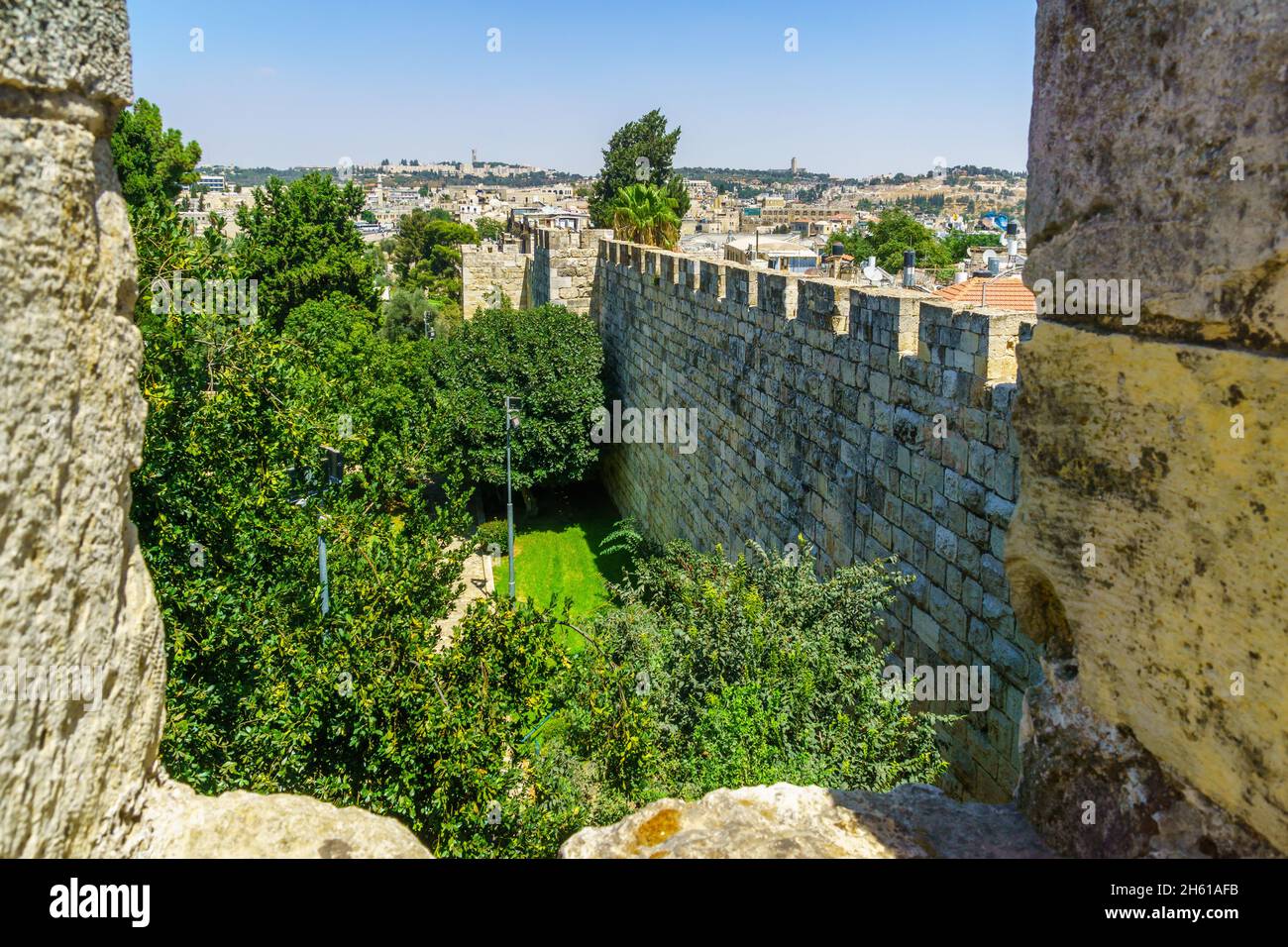 Jerusalem city walls promenade hi-res stock photography and images - Alamy