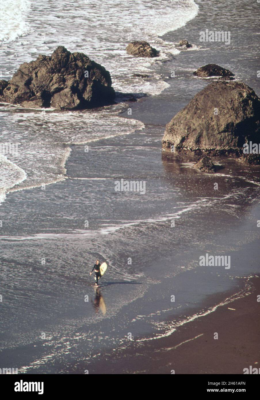 Surfer 1970s hi-res stock photography and images - Alamy