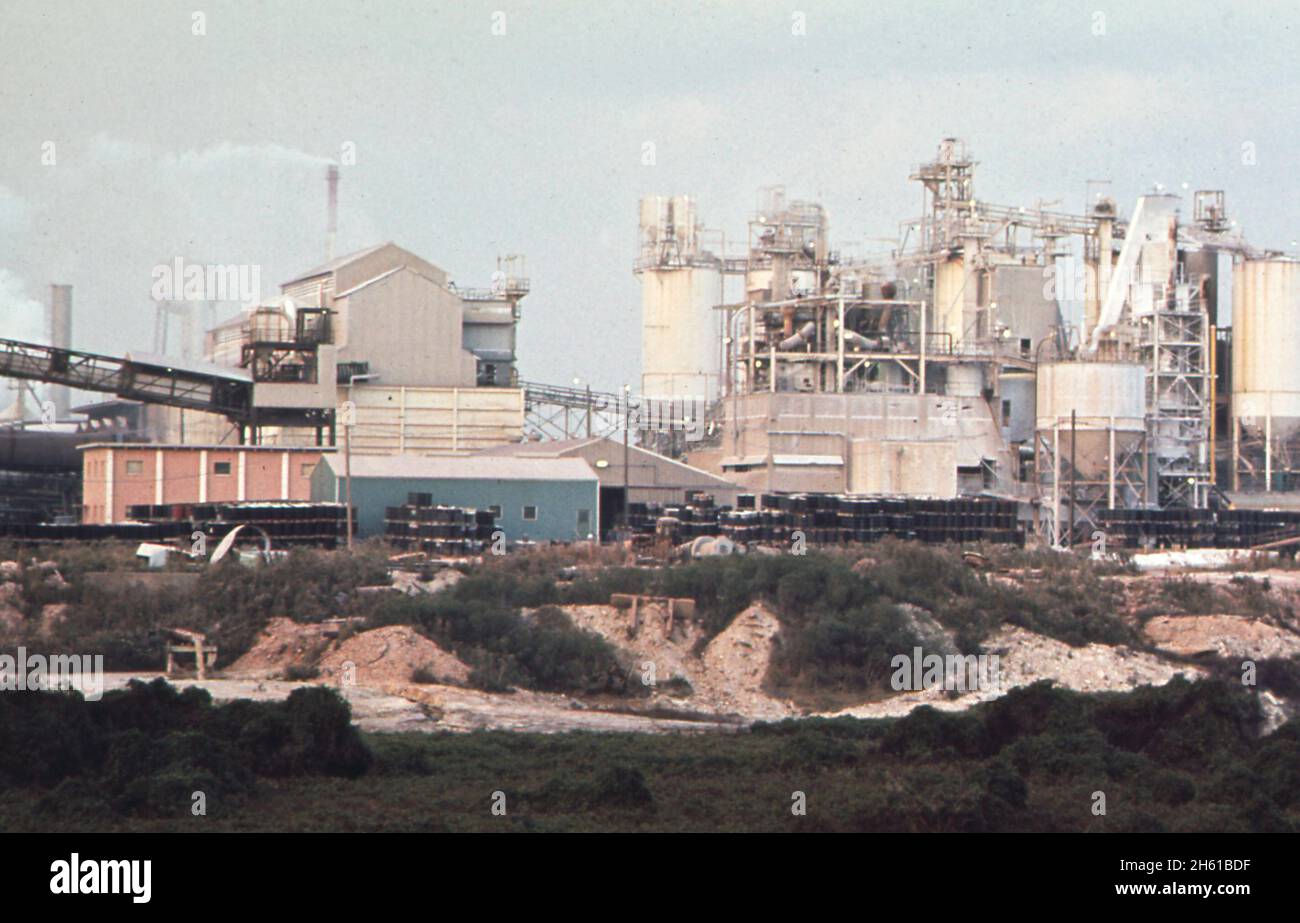 1970s kaiser aluminum factory hi-res stock photography and images - Alamy