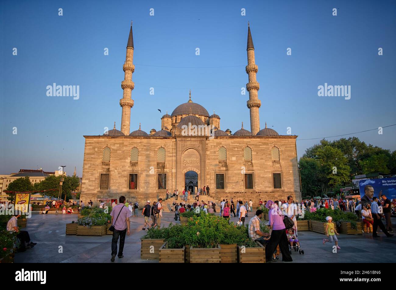 history and religion of Turkey in Istanbul the imperial ottoman Yeni ...