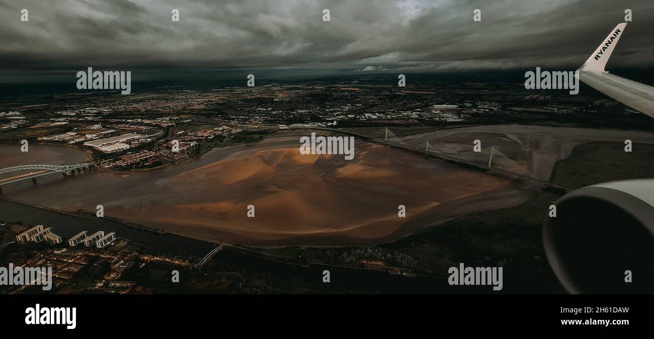 Aerial plane window view hi-res stock photography and images - Alamy