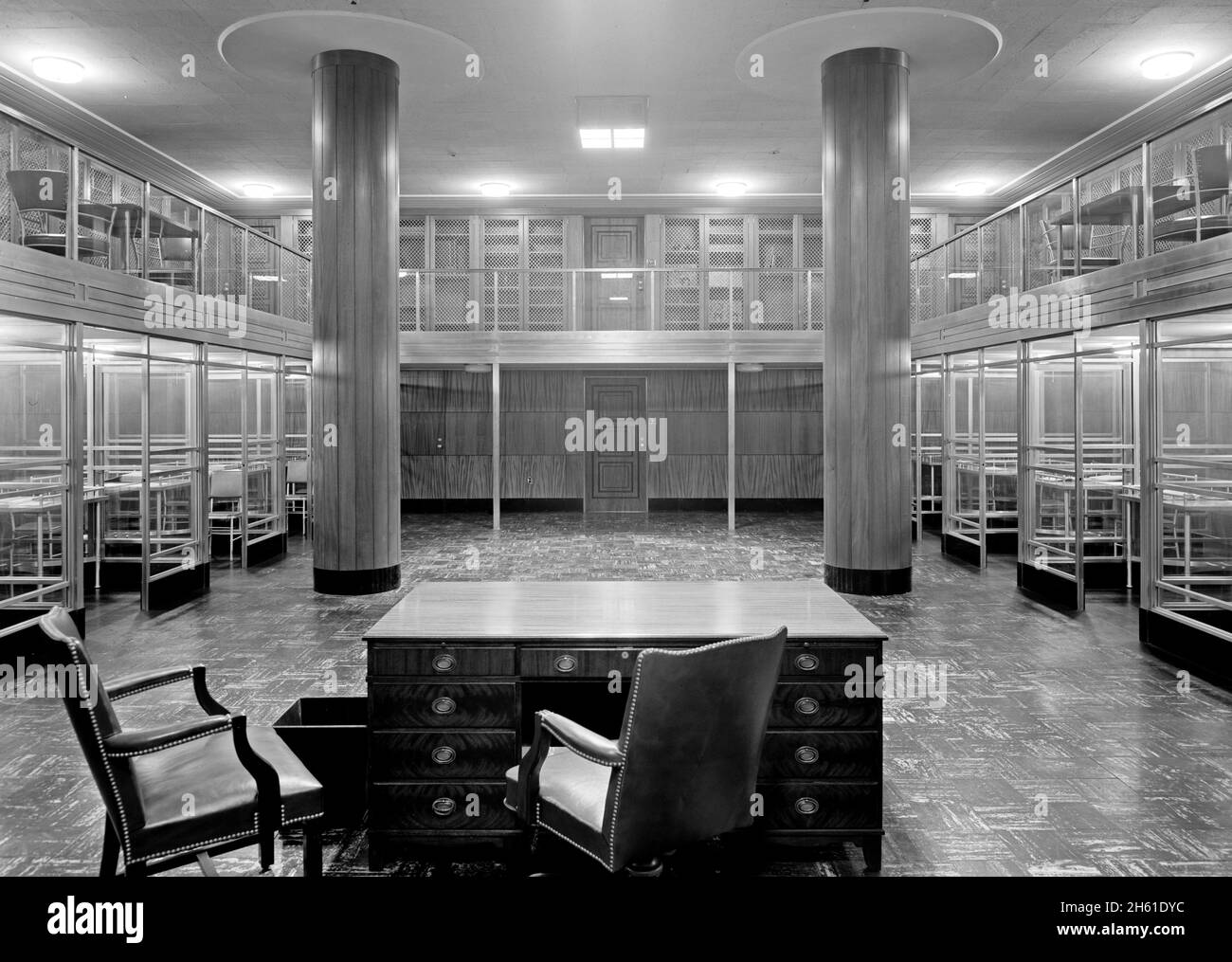 Historical courthouse interior hi-res stock photography and images - Alamy