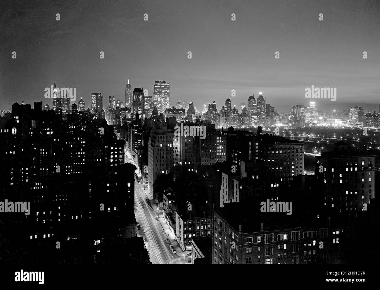 Carlyle Hotel, Madison Ave., New York City; 1937 Stock Photo - Alamy