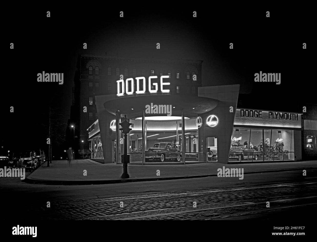 L Motors, business at 175th St. and Broadway, New York City; 1948 Stock ...