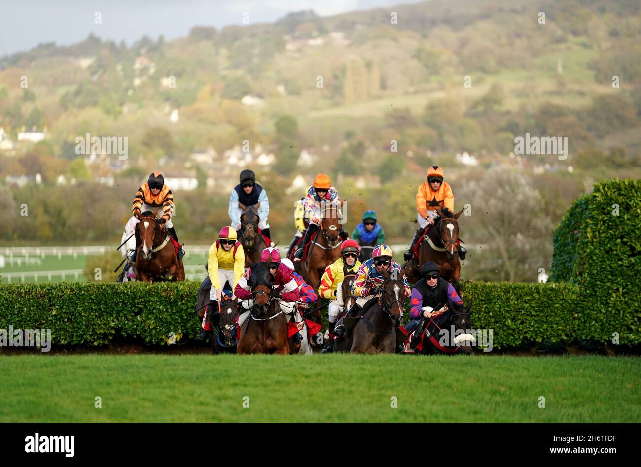 Cheltenham november 2021 racecourse hi-res stock photography and images ...