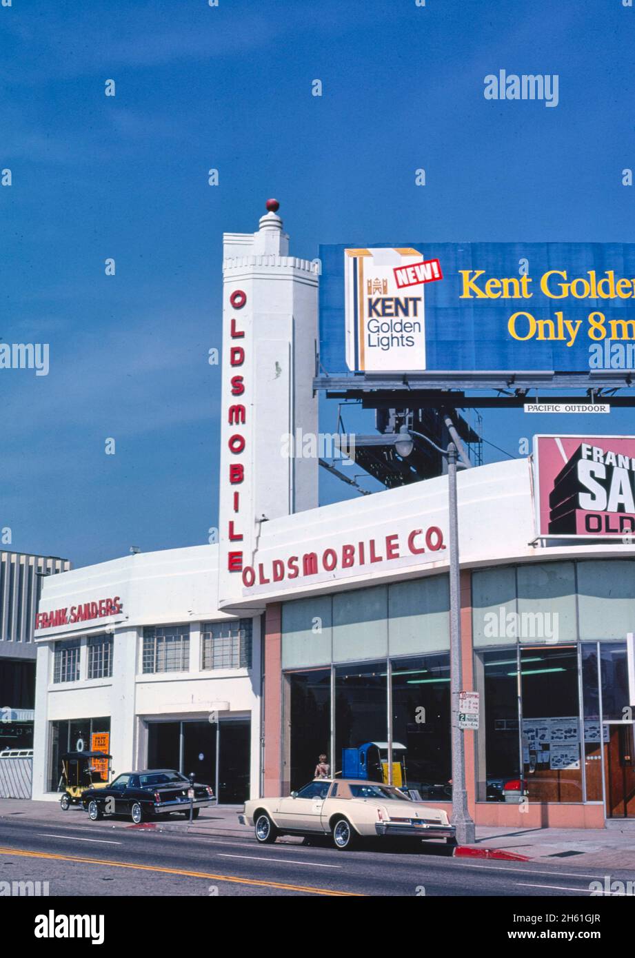 Sanders Oldsmobile, La Brea & Wilshire, Los Angeles, California; ca ...