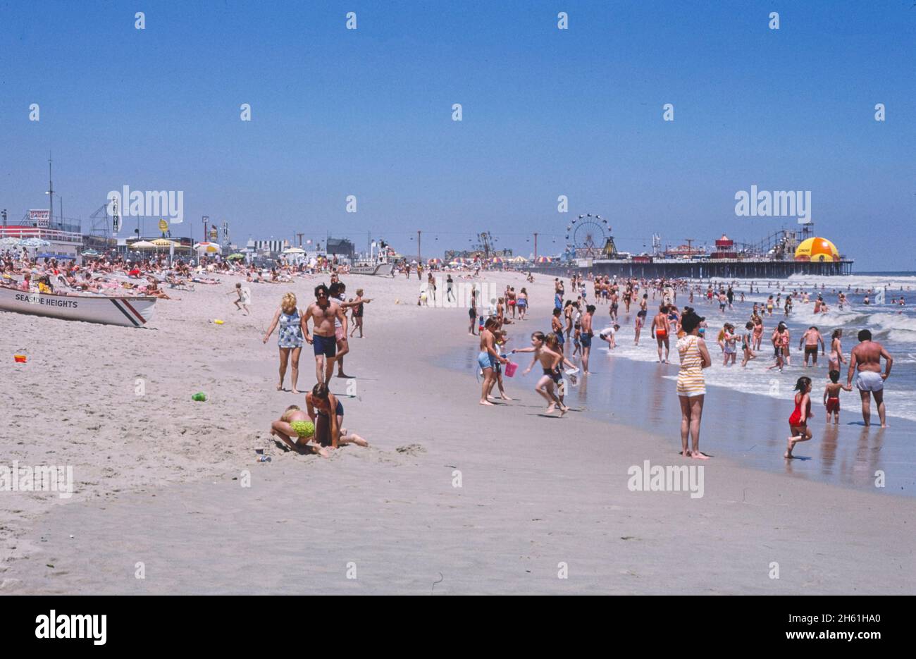 1970s beachgoers hi-res stock photography and images - Alamy