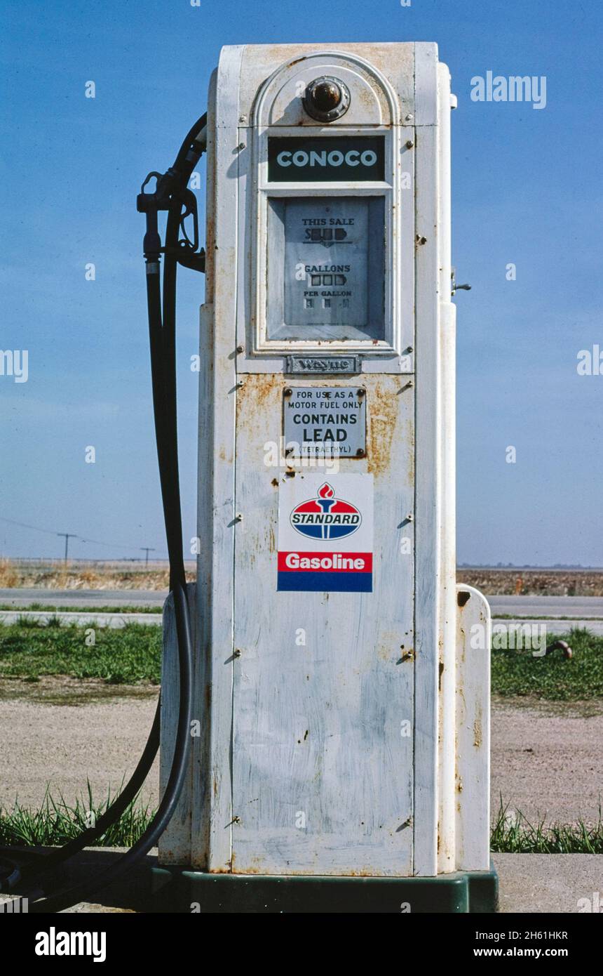 Conoco gas pump hi-res stock photography and images - Alamy