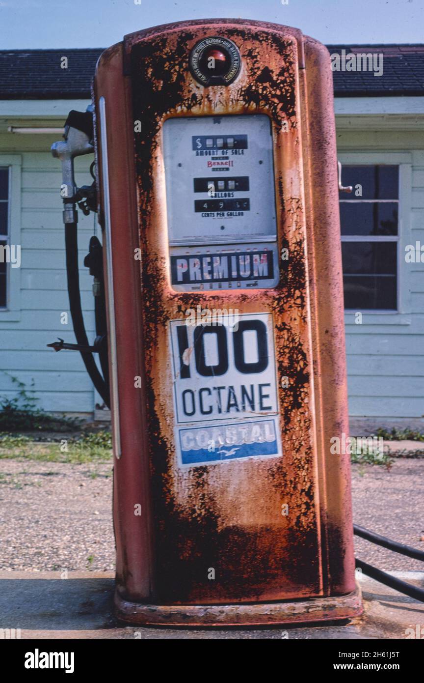 100 octane gasoline hi-res stock photography and images - Alamy
