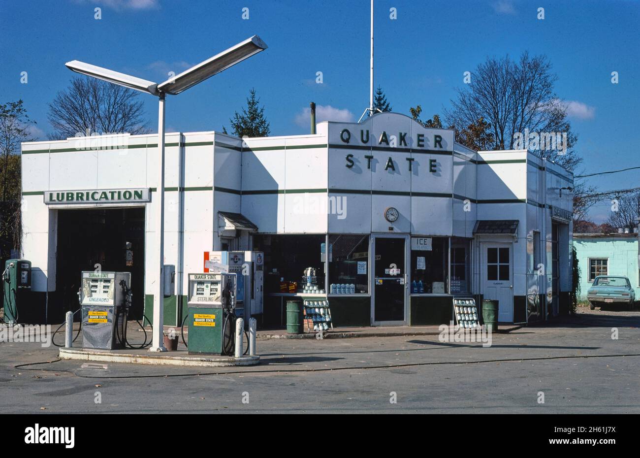 Quaker State gas, Youngsville, Pennsylvania; ca. 1977 Stock Photo - Alamy