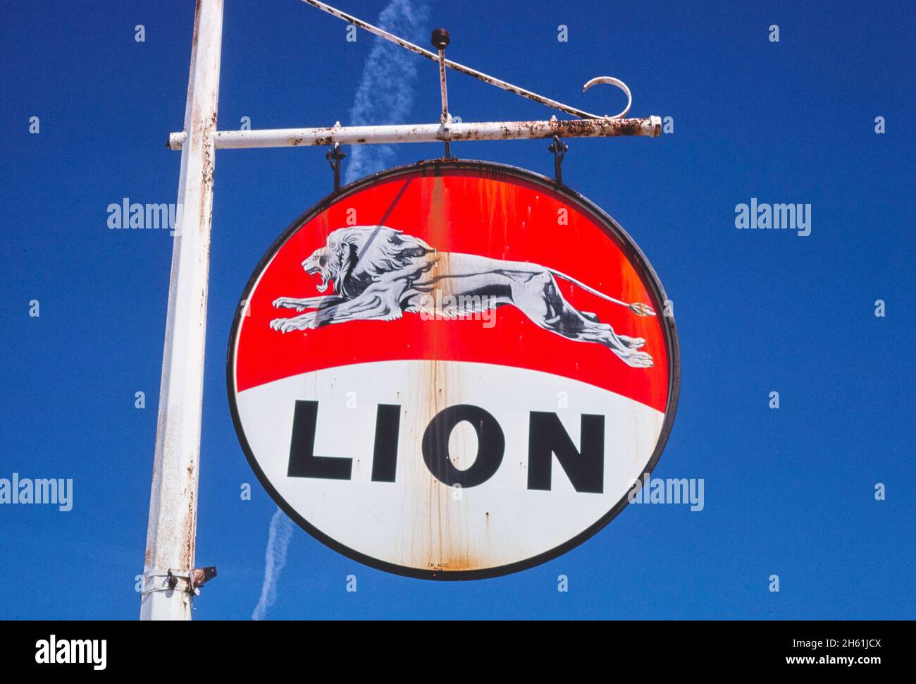 1970s gas station sign hi-res stock photography and images - Alamy