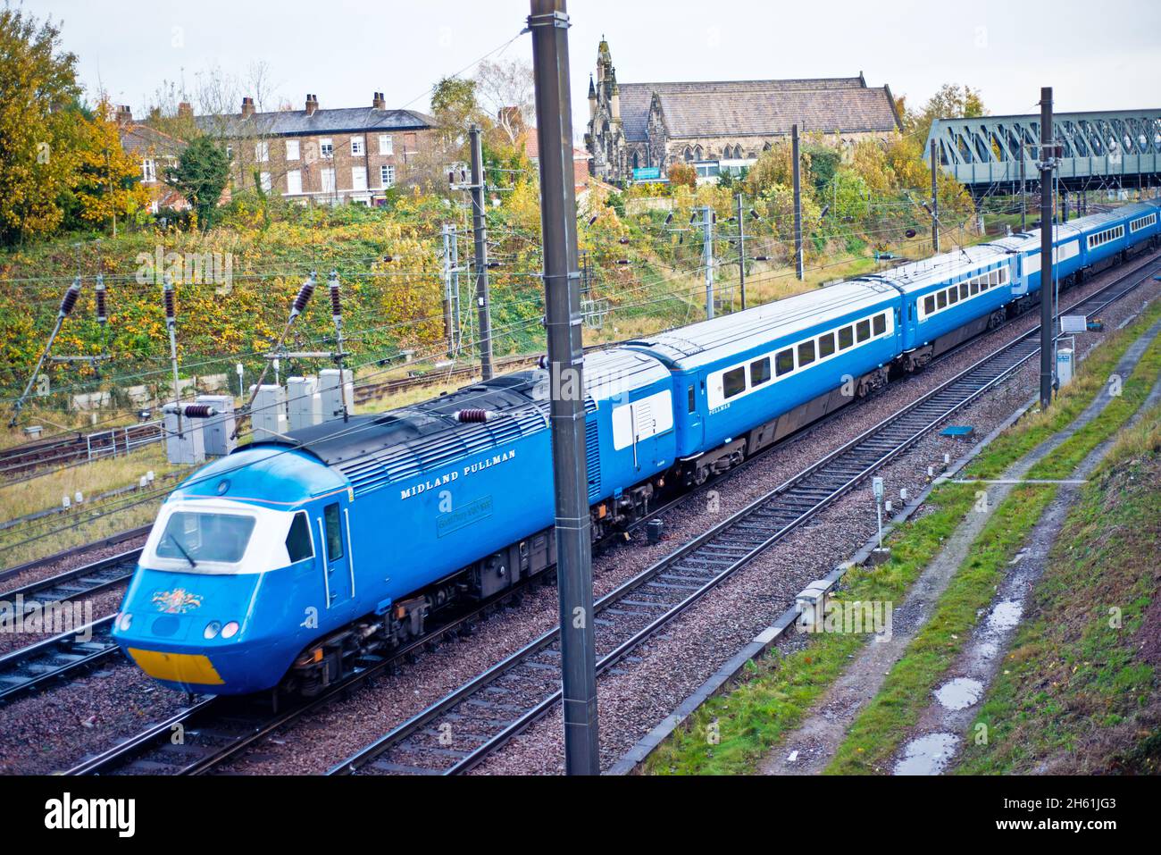 Blue pullman train hi-res stock photography and images - Alamy