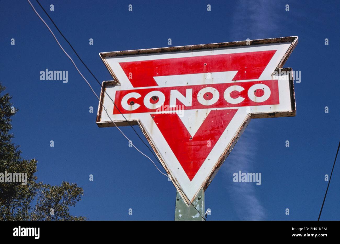 Conoco gas station sign hi-res stock photography and images - Alamy