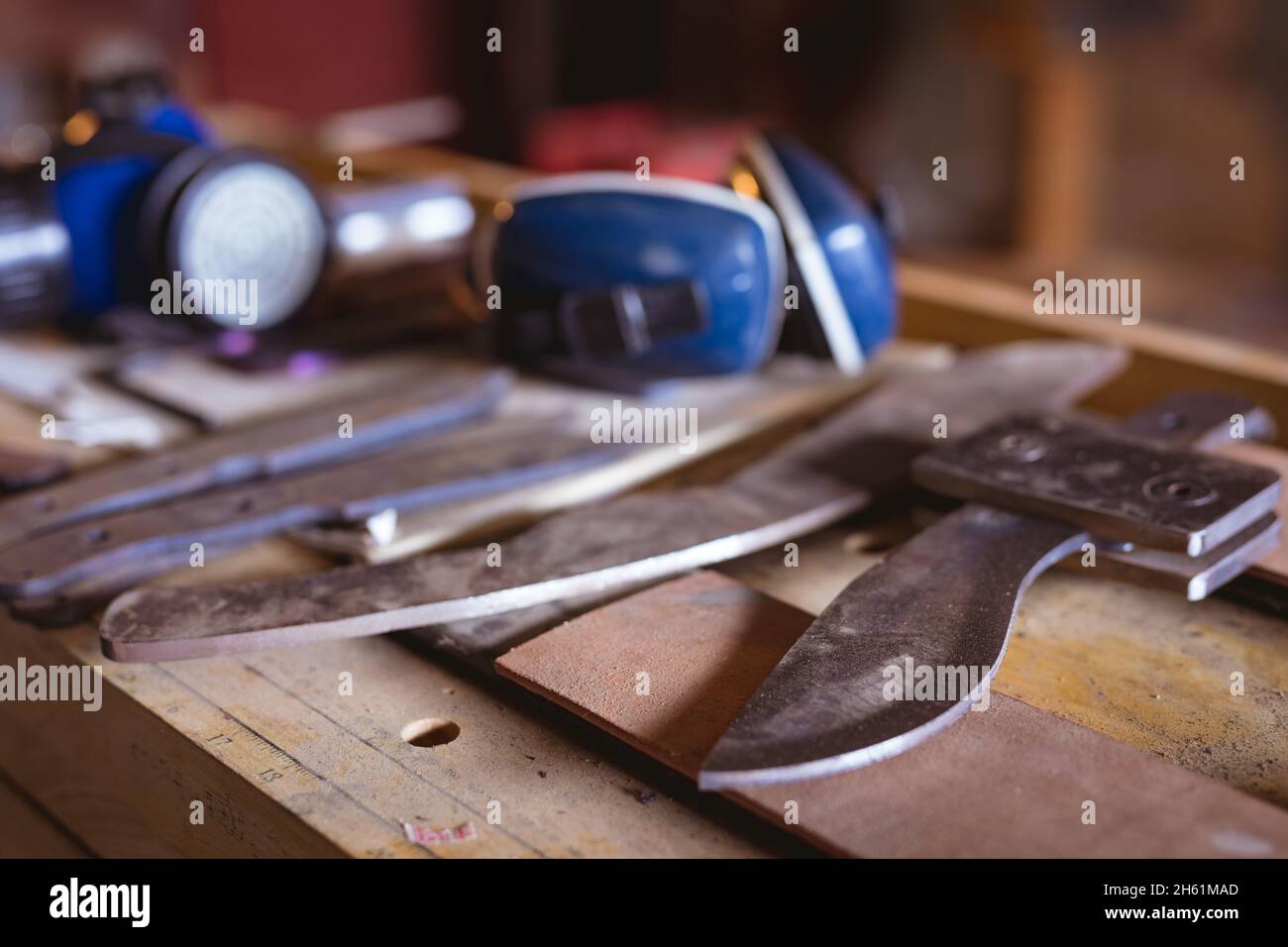 Workbench texture hi-res stock photography and images - Alamy