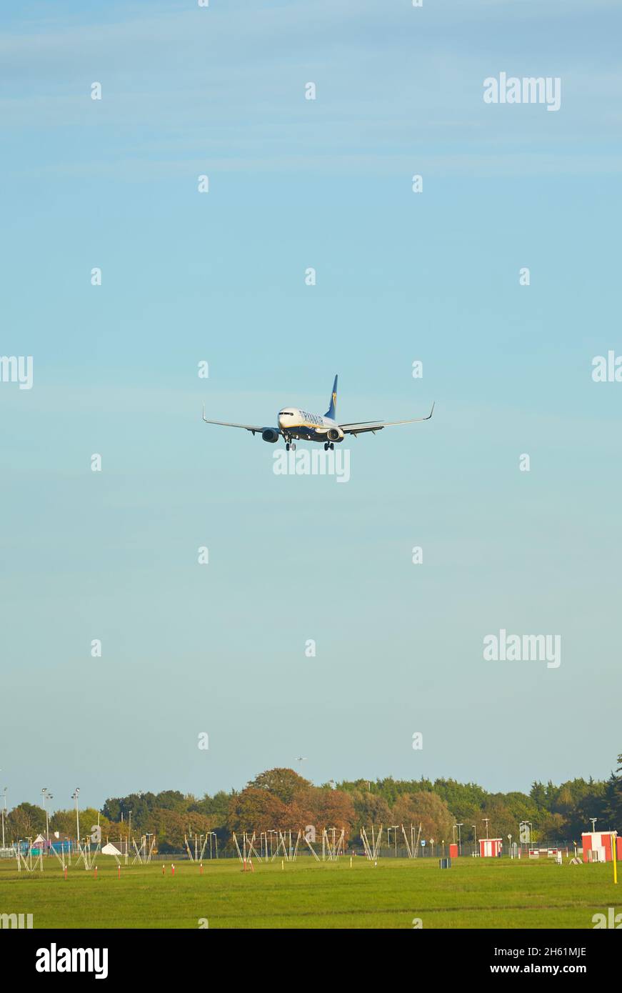 Dubli, Ireland - 10.11.2021: Ryanair airplane on the Dublin airport ...