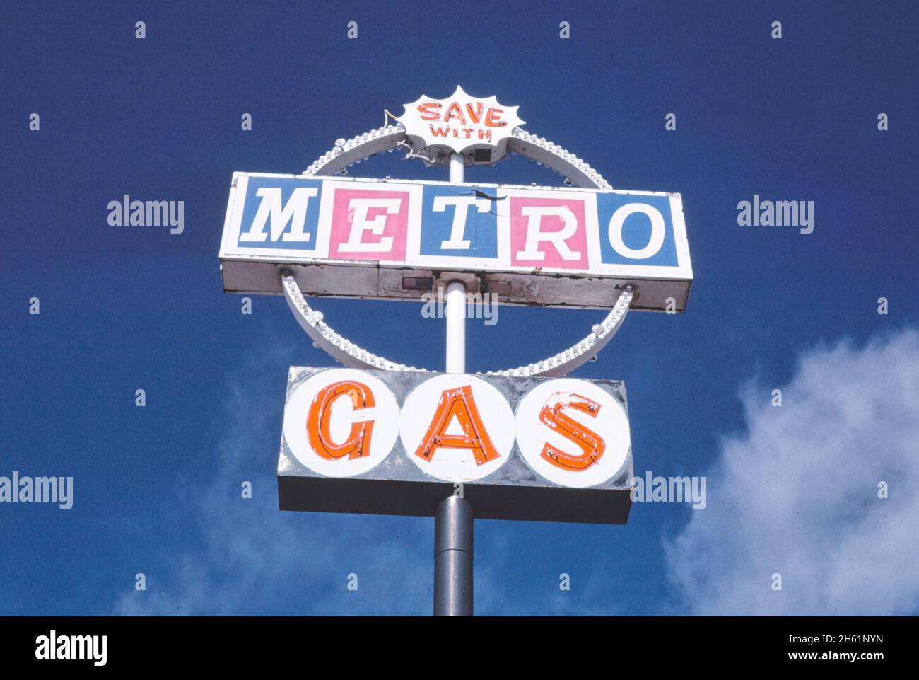 Metro gas sign hi-res stock photography and images - Alamy