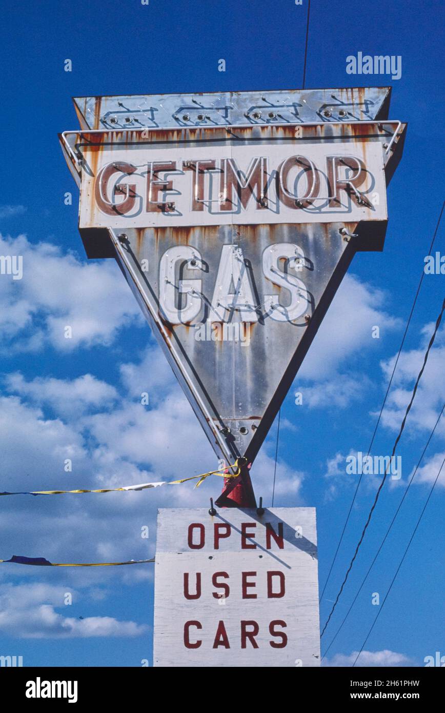 Getmor gas sign hi-res stock photography and images - Alamy