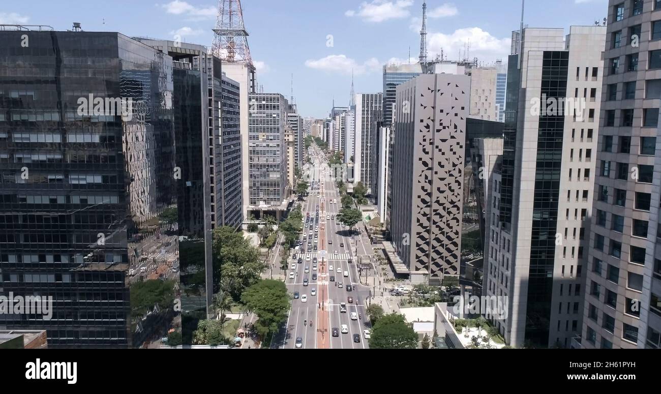 Aerial view avenida paulista avenue hi-res stock photography and images ...