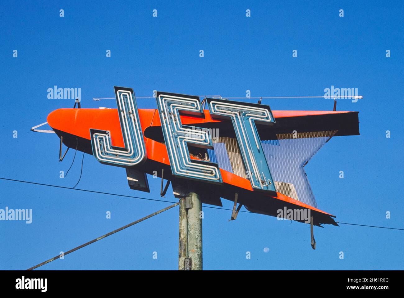 1980s gas station sign hi-res stock photography and images - Alamy