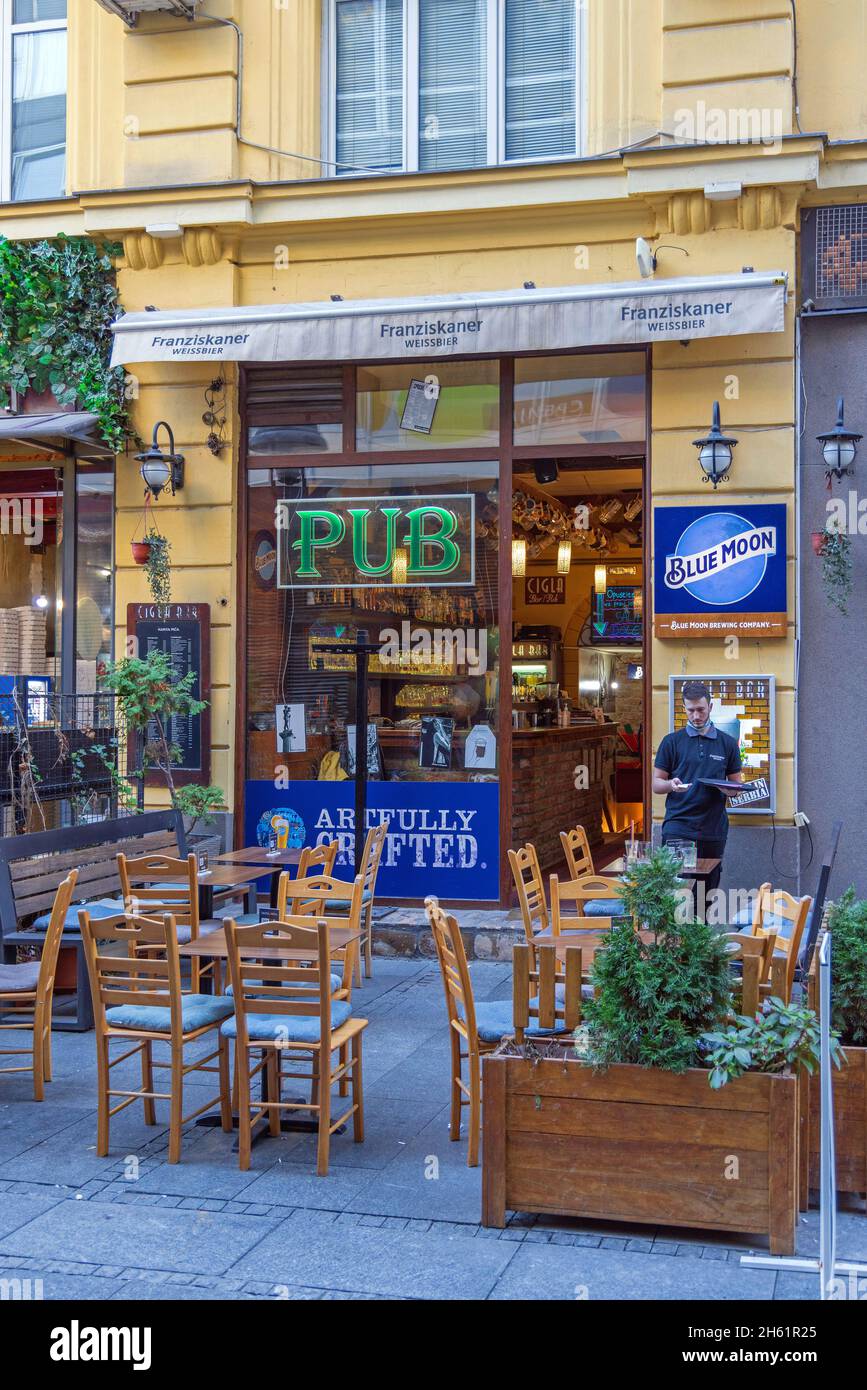 Pub open all day sign hi-res stock photography and images - Alamy