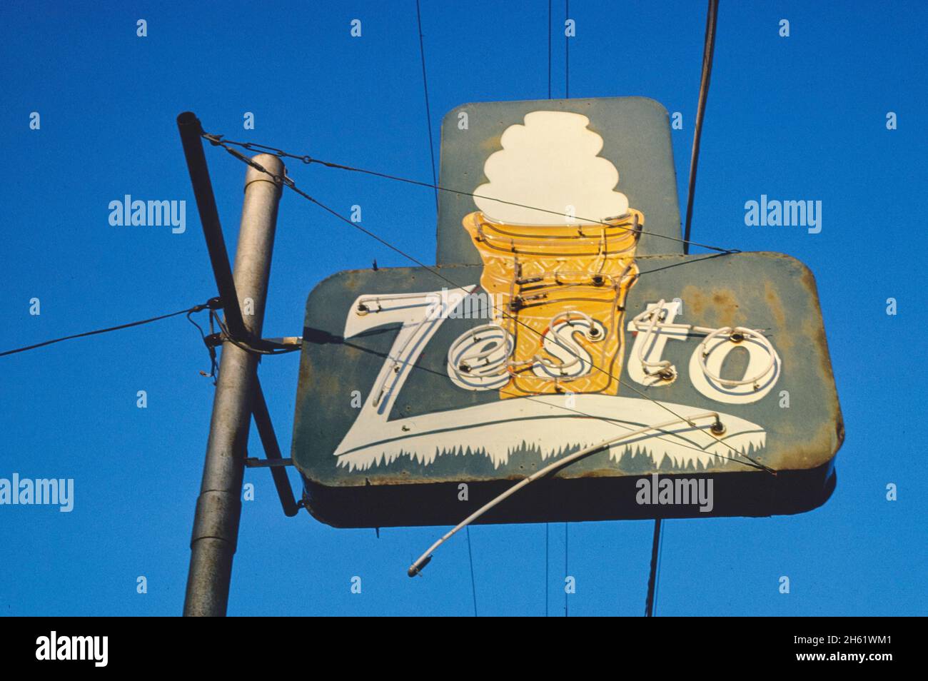 Zesto ice cream hi-res stock photography and images - Alamy