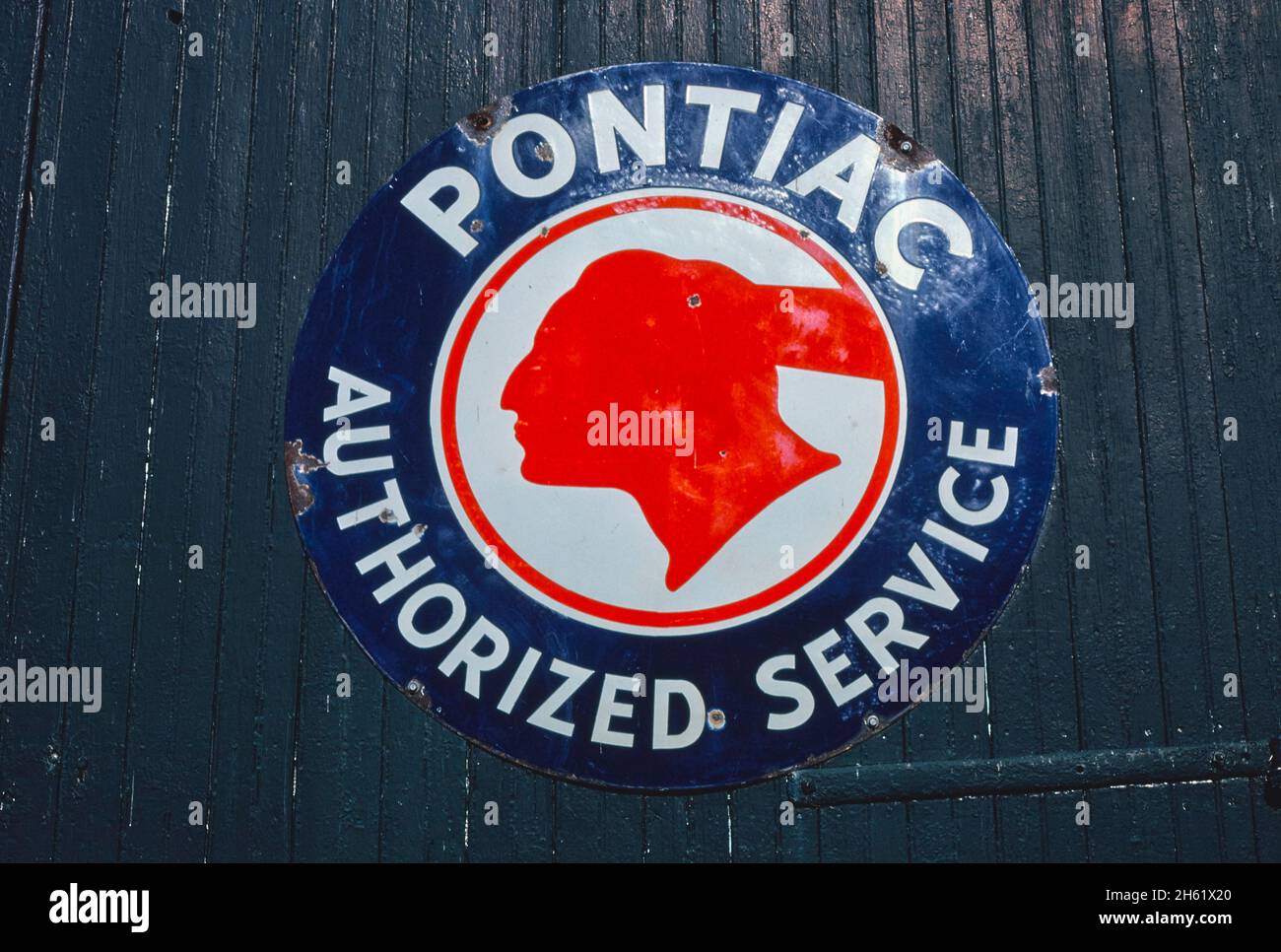 Pontiac sign, Lisbon, New Hampshire 1984 Stock Photo - Alamy