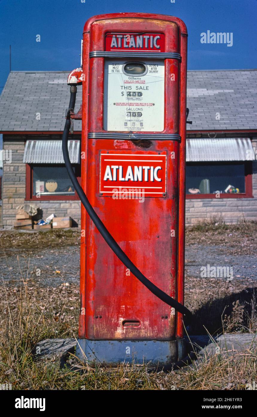 Atlantic gas pump hi-res stock photography and images - Alamy