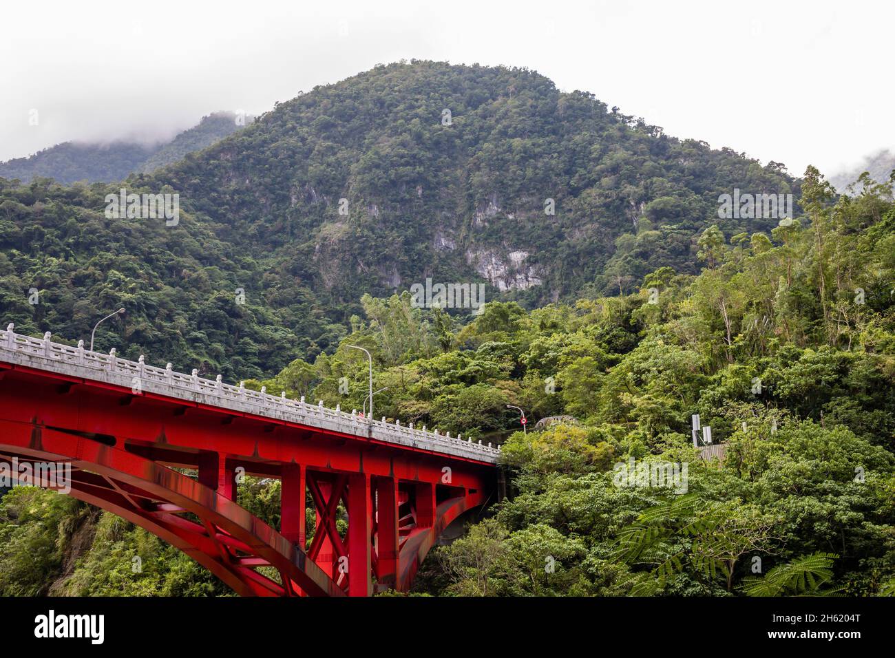 Taroko gorge national park with red bridge hi-res stock photography and ...