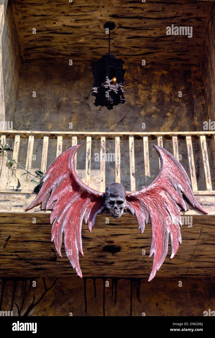 Flying skull hi-res stock photography and images - Alamy
