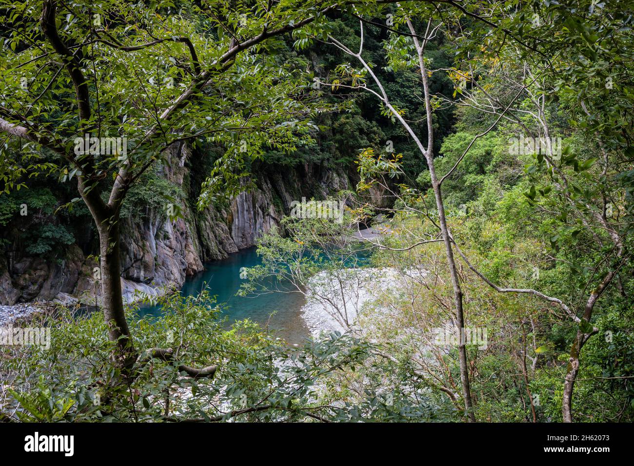 Taroko national park tourist attraction hi-res stock photography and ...