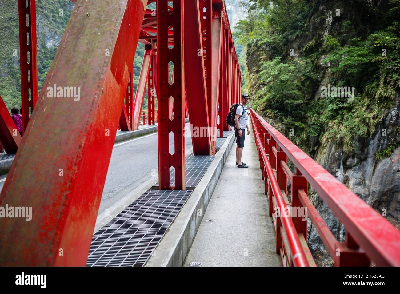 red bridge in the taroko gorge national park Stock Photo - Alamy